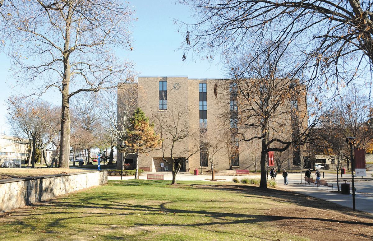 Craig-Lee Hall building at RIC undergoes renovation