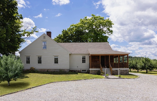Appleland Orchard property in Smithfield sells for $1.1M