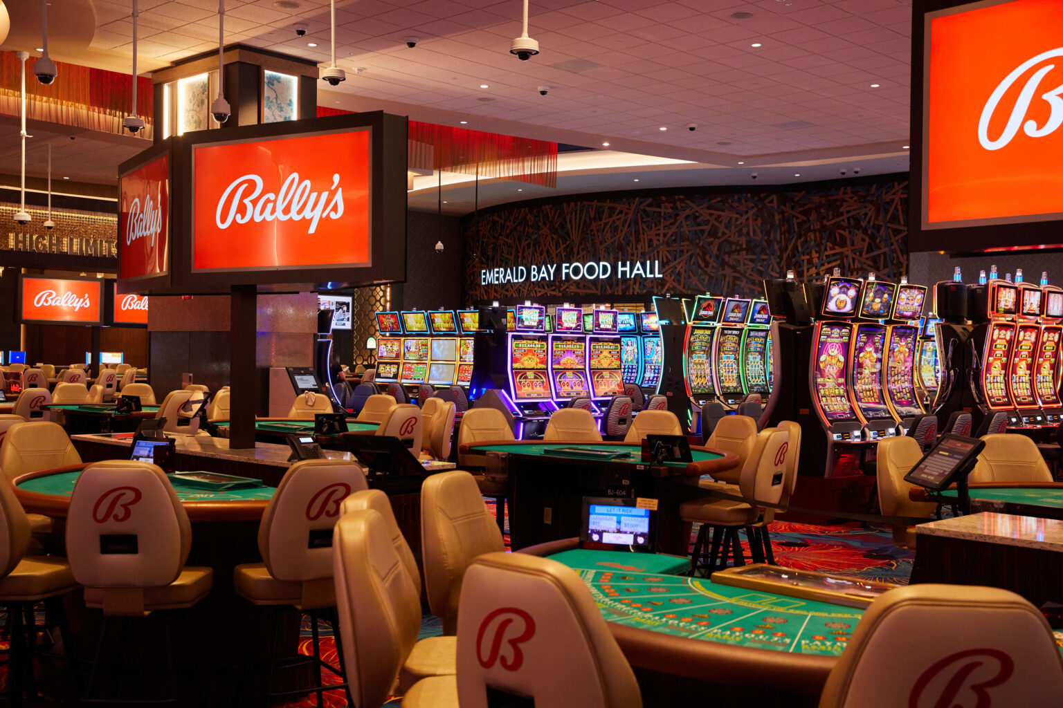 Bally's opens expanded gaming, dining area at Twin River Lincoln Casino