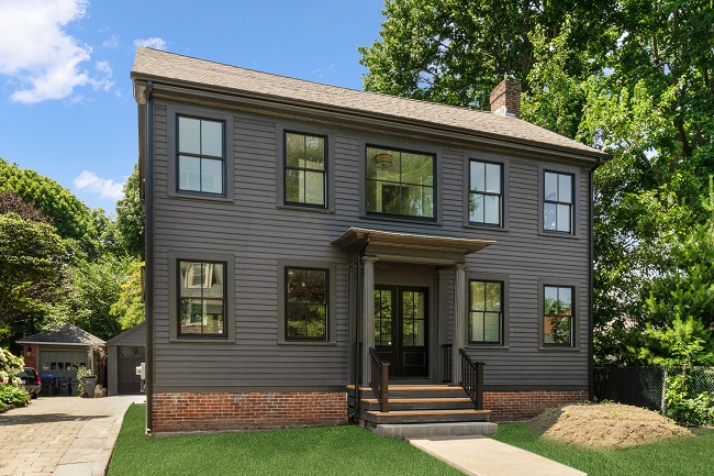 Renovated Wayland Square colonial sells for $1.31M