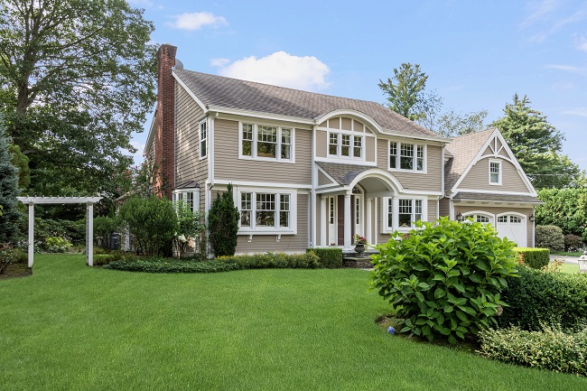 Custom rebuilt Cranston home sells for $1.4M, a record high for Dean ...