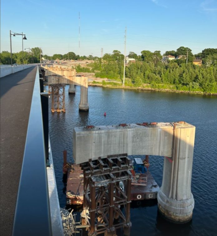 RIDOT gets $25M in federal funding for Henderson Bridge project