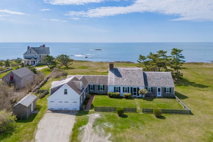 Little Compton oceanfront home sells for $6.5M