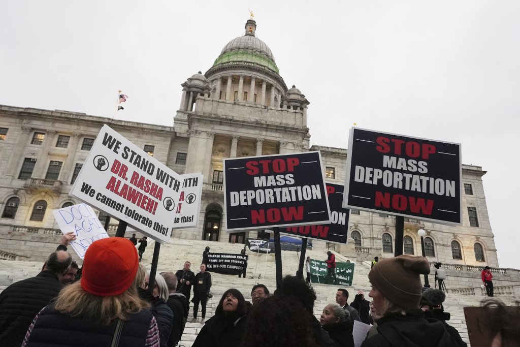Homeland Security: Brown doctor deported with U.S. visa supported ...