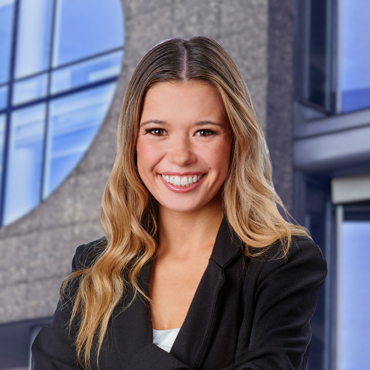 DarrowEverett LLP Welcomes Riley M. Veader