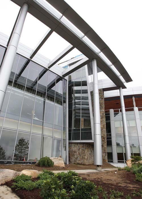 Fidelity bringing 500 jobs to Smithfield