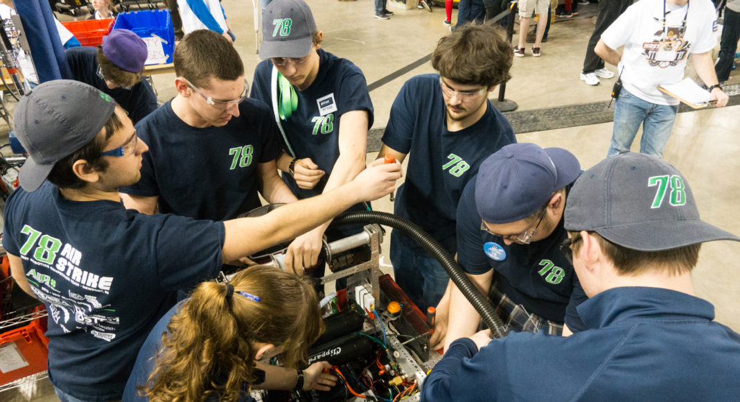 Newport robotics team to compete at world championship
